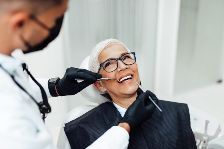 Crown vs. Veneer: Understanding the Difference for Optimal Dental ...